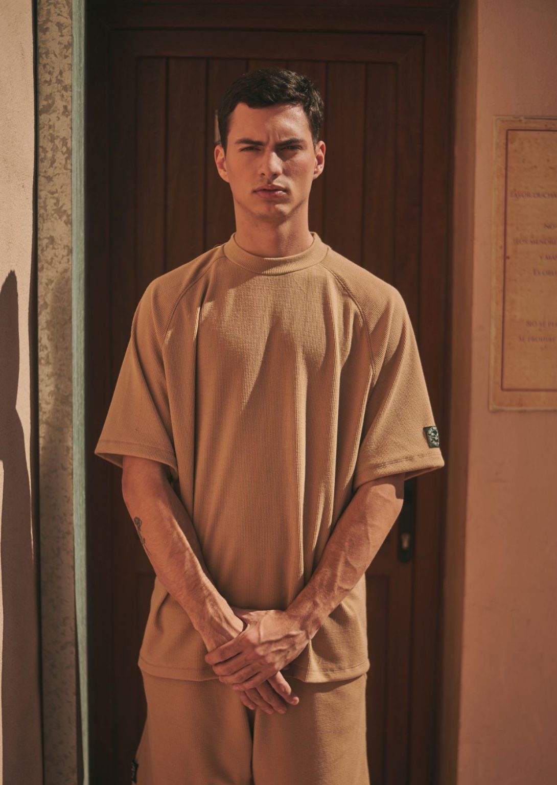 REMERA GLADIATOR CAMEL – ANDEZ OFICIAL